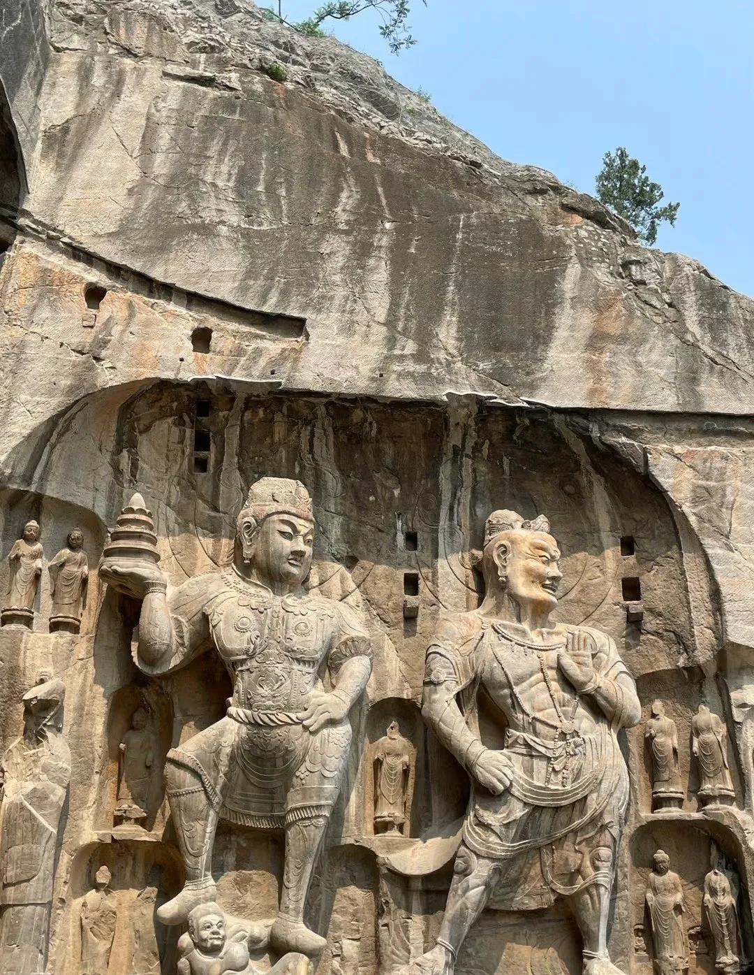 Yique, as soon as I see the Dragon Gate - iNEWS