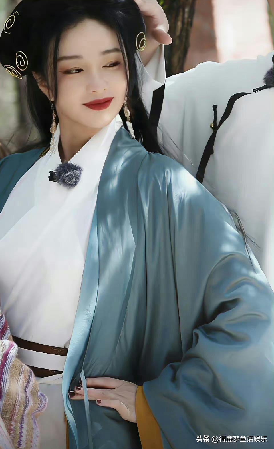 Takaha sweet style costume cos iron fan princess look! - iNEWS