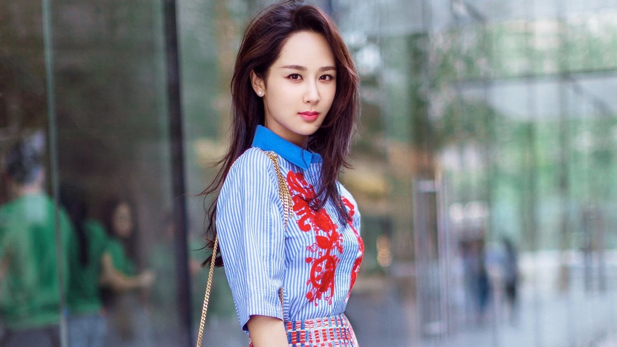 Yu Zheng praised Zhao Liying for her outstanding acting skills: she is ...