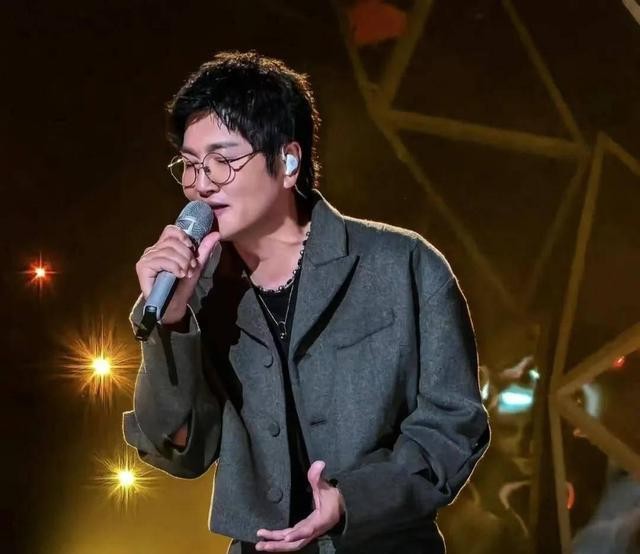 Did the audience cry too early when Tan Weiwei opened the show of ...