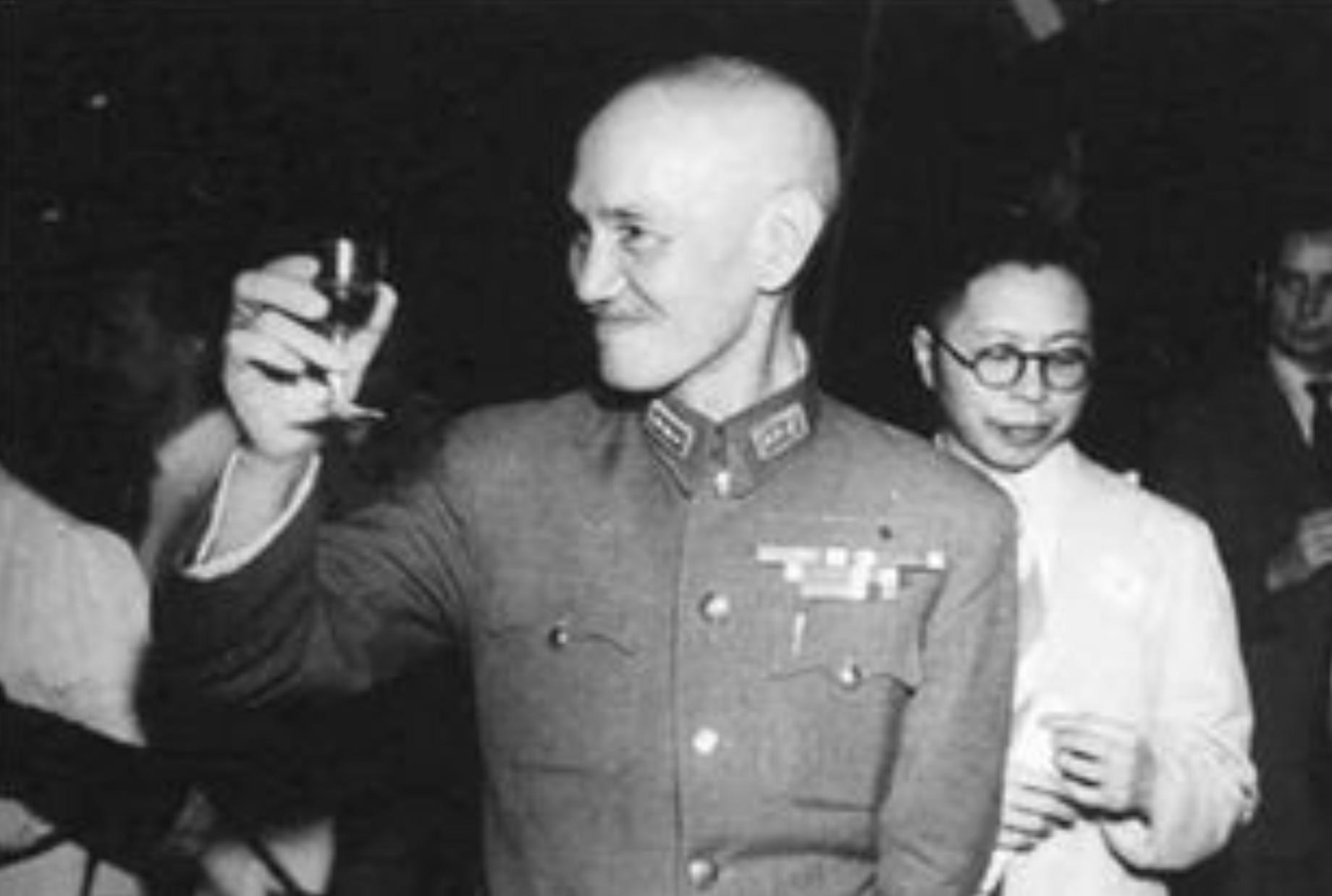 After Han Liancheng "joined the Communist Party", he was so angry that ...