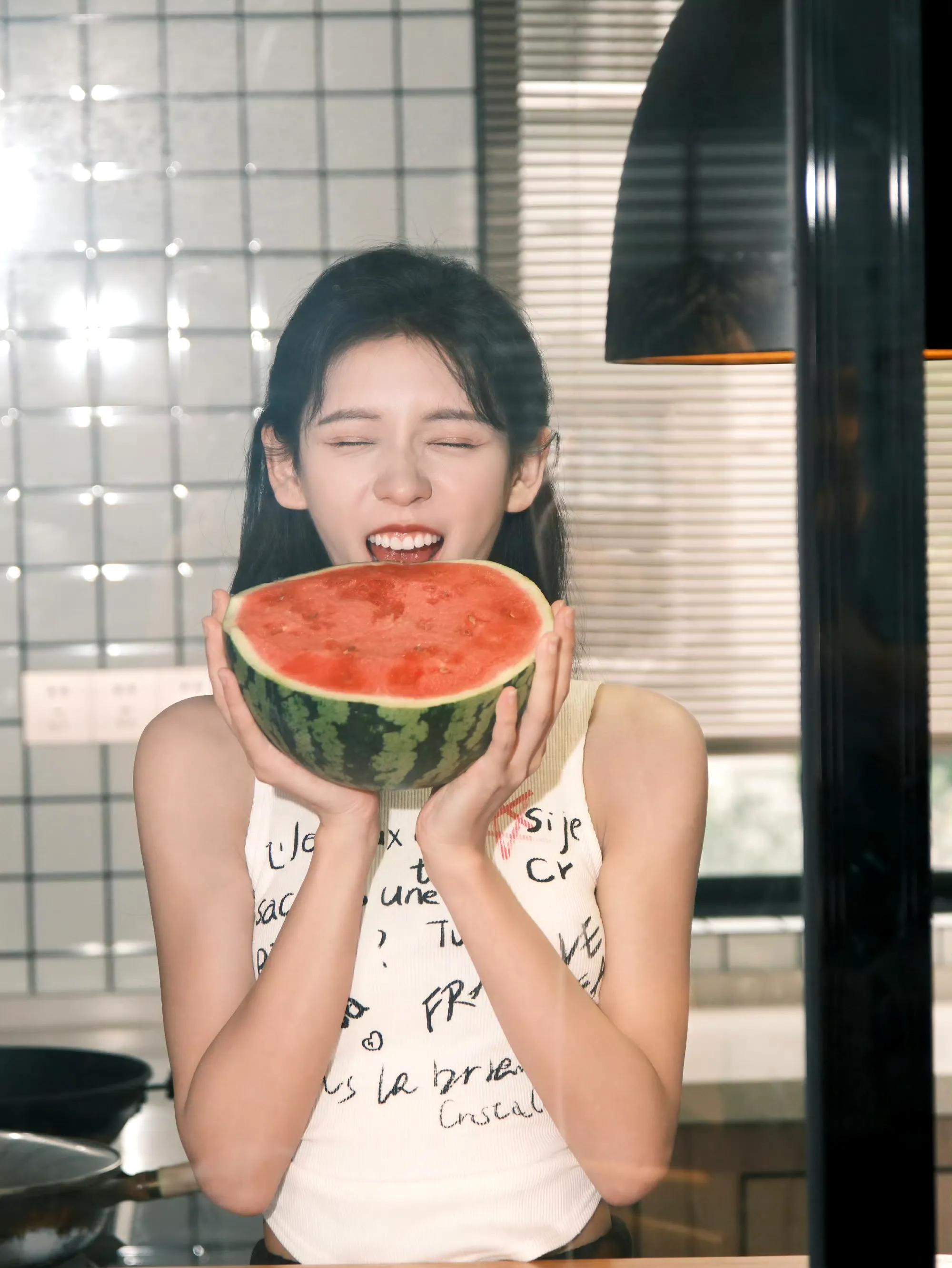 It's the feeling of summer - Zhang Yuxi - iMedia