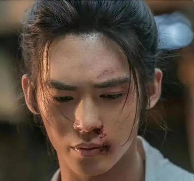 Yu Shi kept her long hair for two years just to portray a character in ...