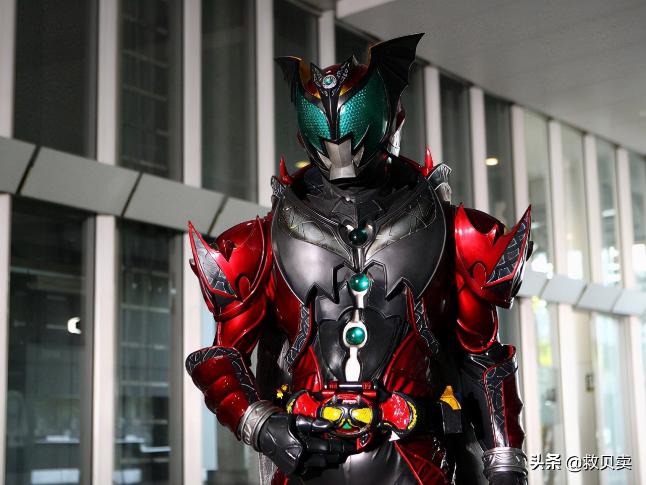 How many belts does Kamen Rider "Red Daddy" have?Those who say 5 are ...
