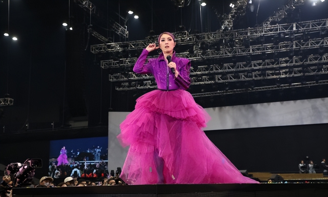 Miriam Yeung, Liming, and Ekin Cheng re-opened their concerts, TVB ...