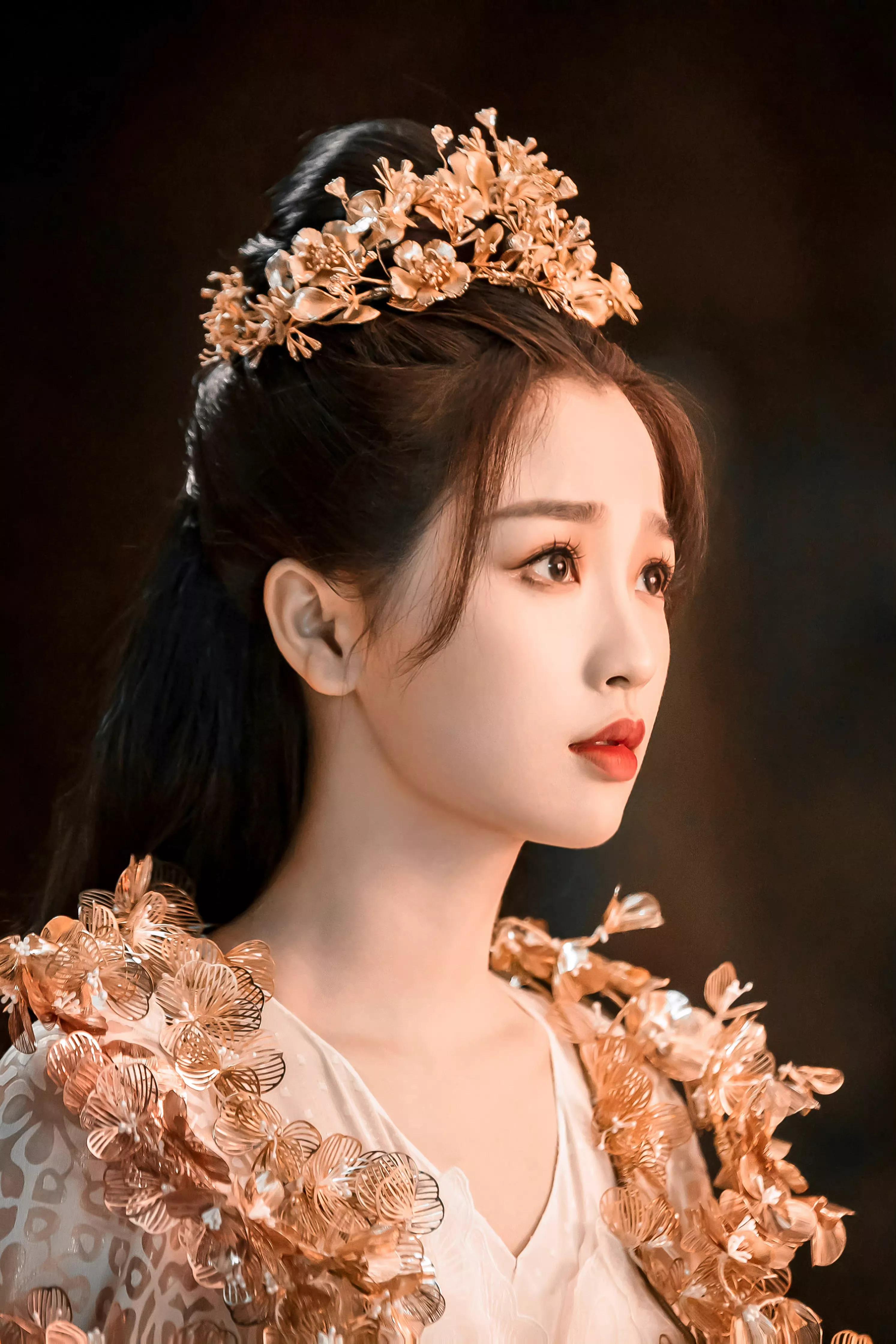 Beauty in ancient costume-Yu Shuxin-Little Orchid - iNEWS