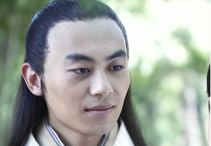 Not good looking enough to act as a handsome boy? Audience: Let's see ...