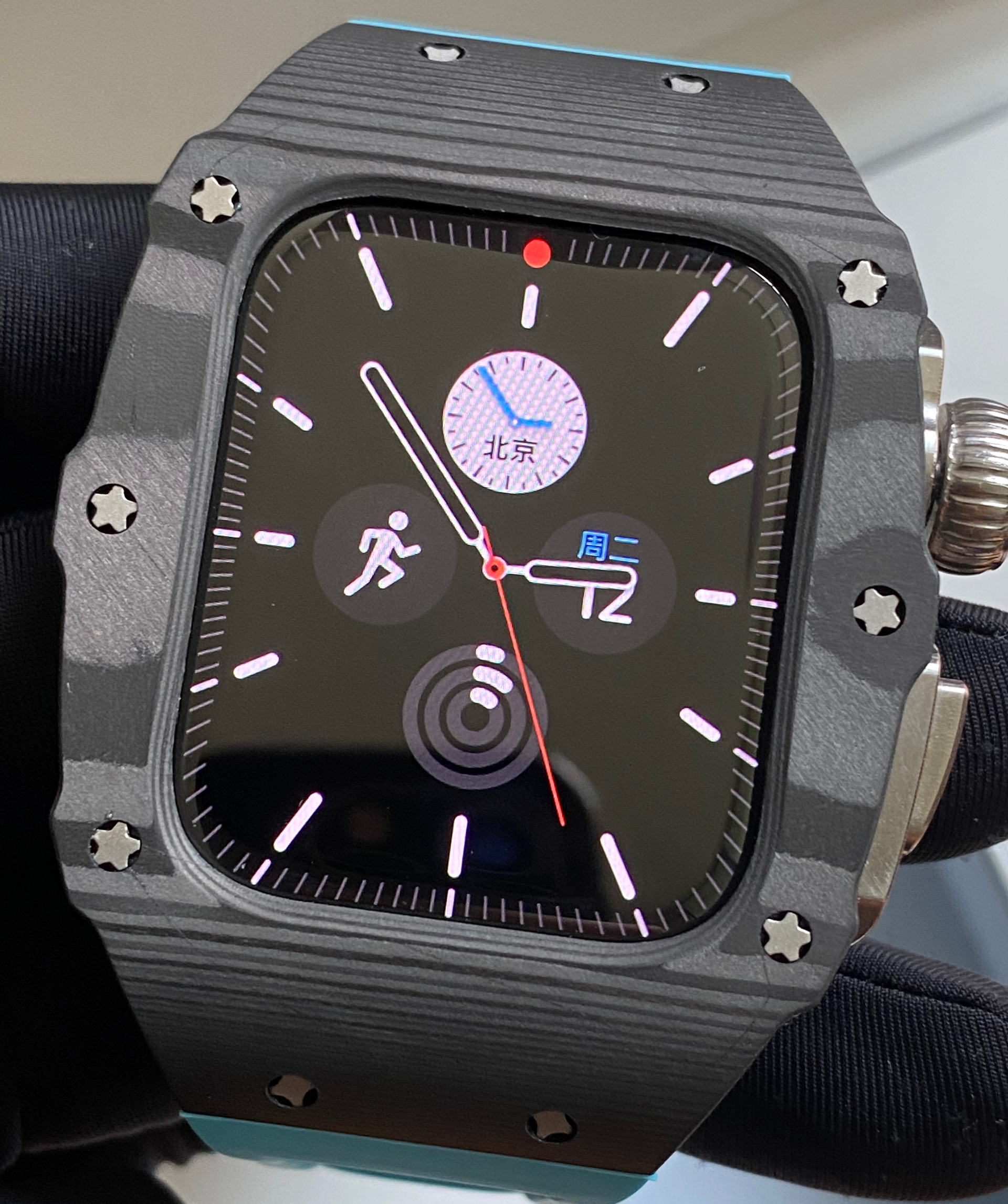 Buy this expensive custom Apple Watch 7 smartwatch and just want to put ...
