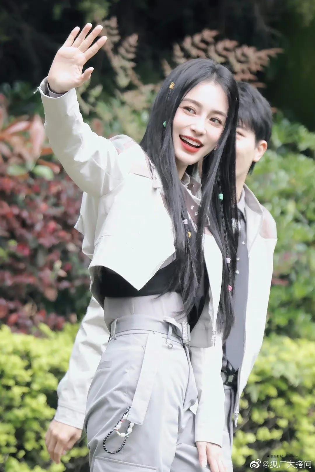 Let's run and start the recording, Su Xing actually took on the big job ...