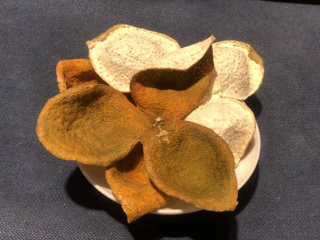 Does Xinhui tangerine peel taste slightly bitter when brewed? The ...