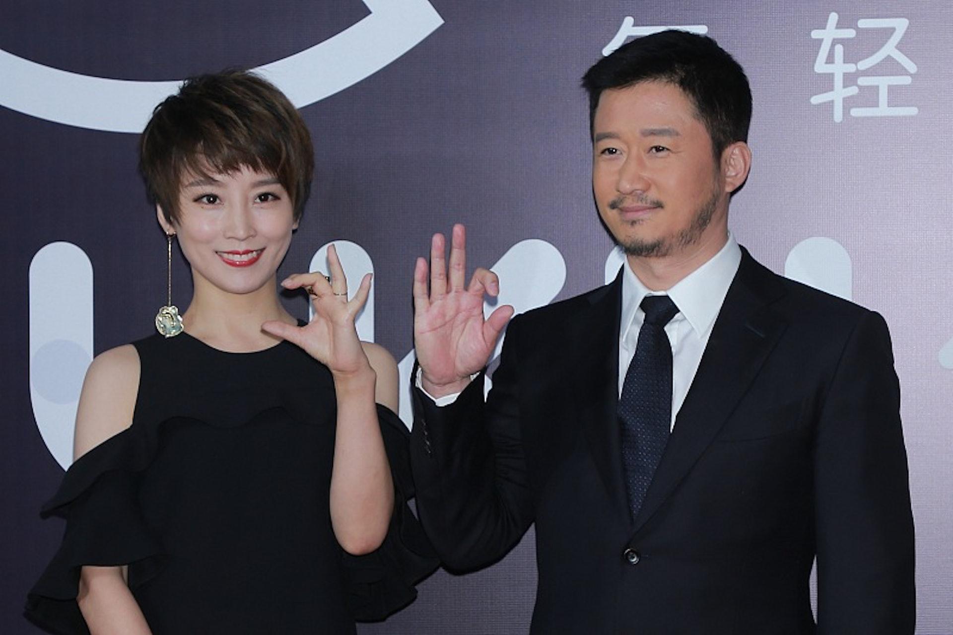 Wu Jing stayed up all night to show his love, fans praised the CP ...