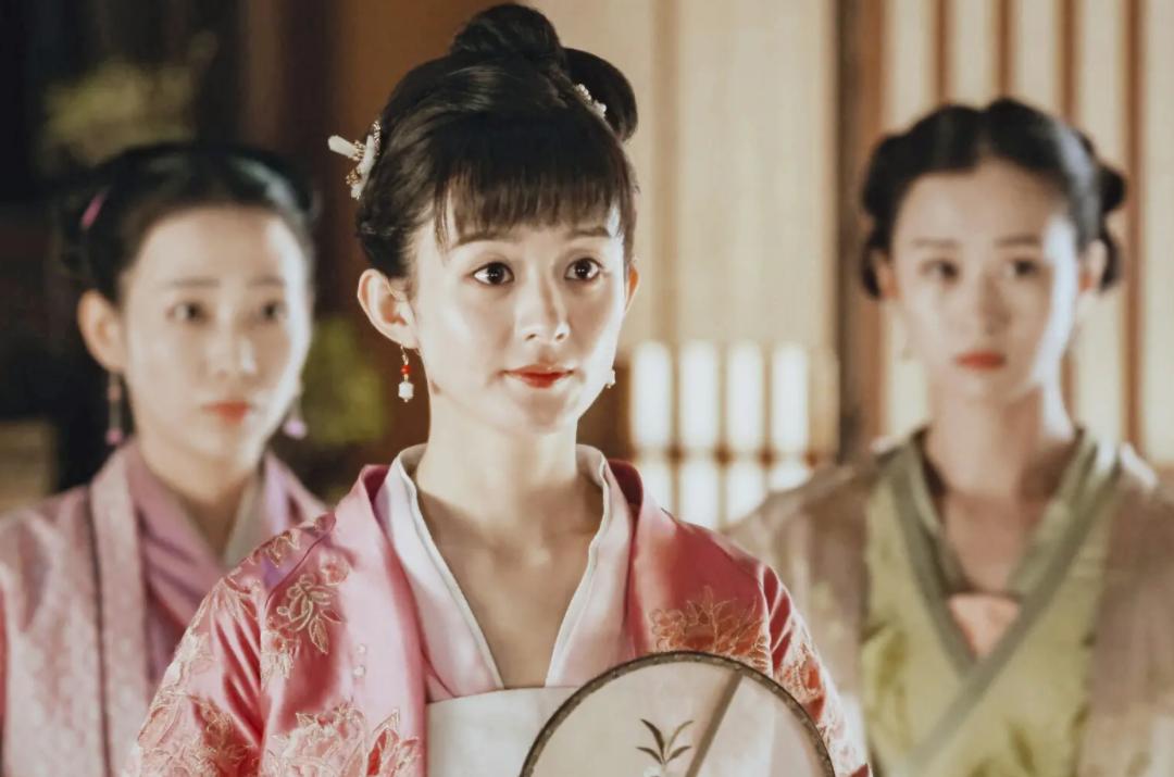 In the ancient system of wives and concubines, under the superiority of ...