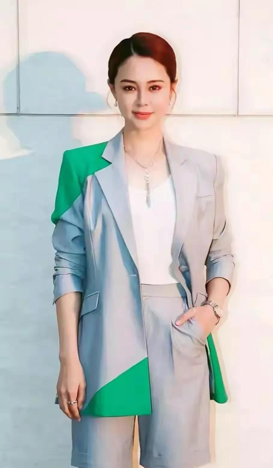 Elegant and elegant Guan Yue - iMedia