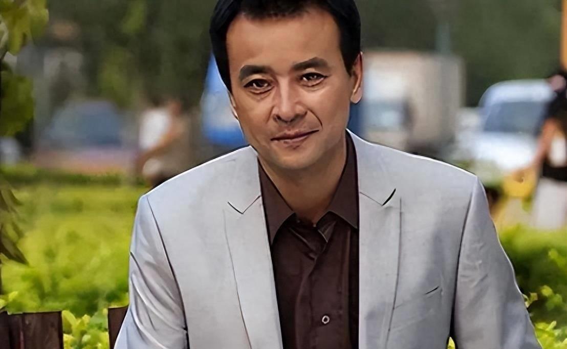 Actor Luo Gang: Married Hao Lei, 23 years his junior, accompanied his beloved wife to overcome a ...