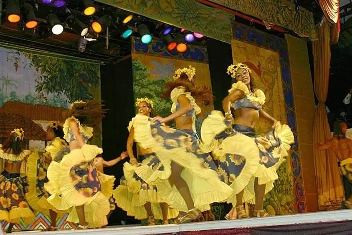 The historical origins of the Brazilian circle samba and the connection ...