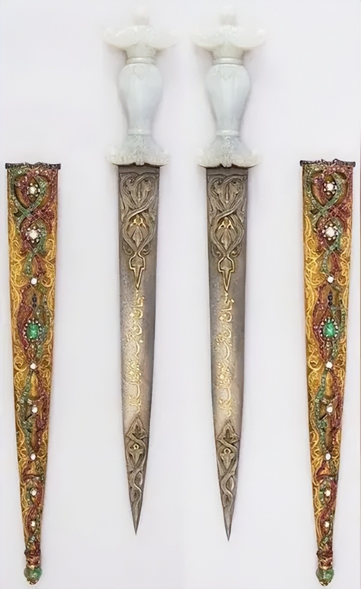 Why was the iron dagger in ancient Egypt 3,400 years ago not rusted ...