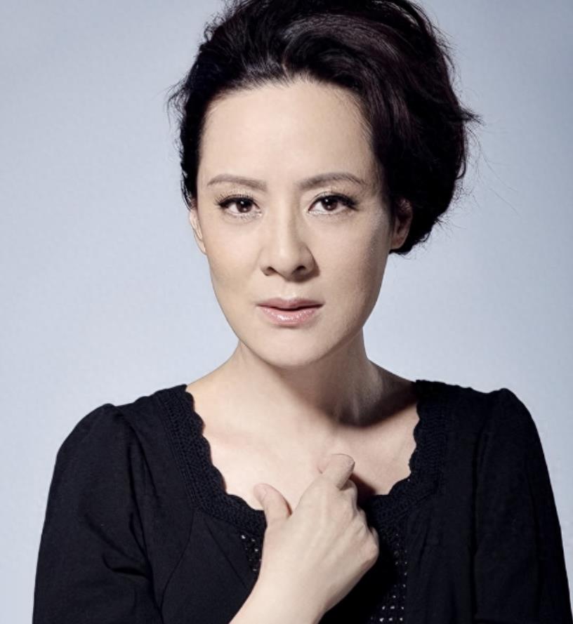 Actor Li Ping brought her daughter to marry Zhang Qian for the second ...