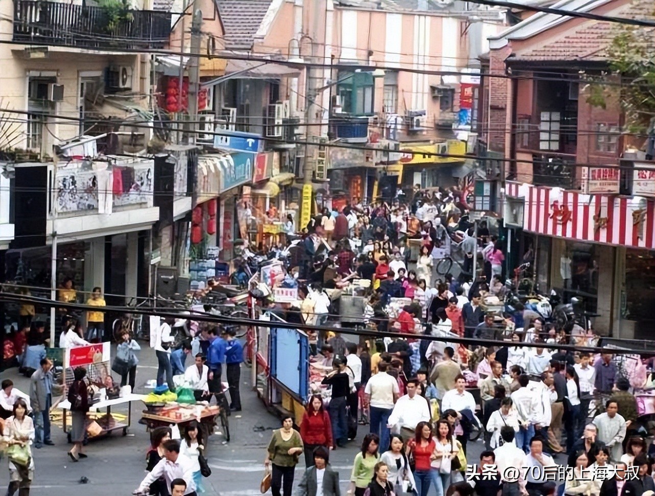 Wujiang Road Food Street!One of the famous food streets in Shanghai!old ...