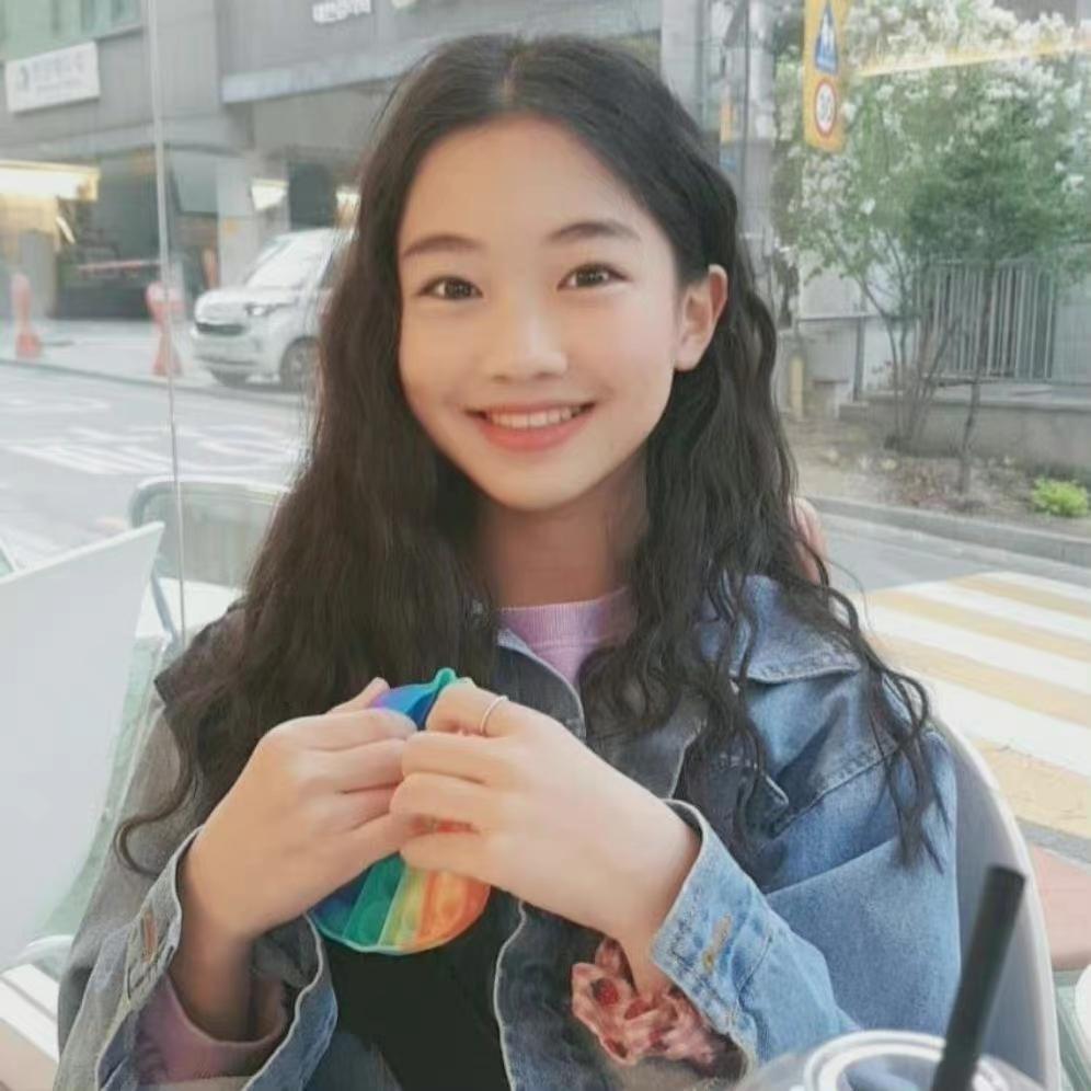 The C position of SM's new girl group may be Luo Xiaen, and the ...