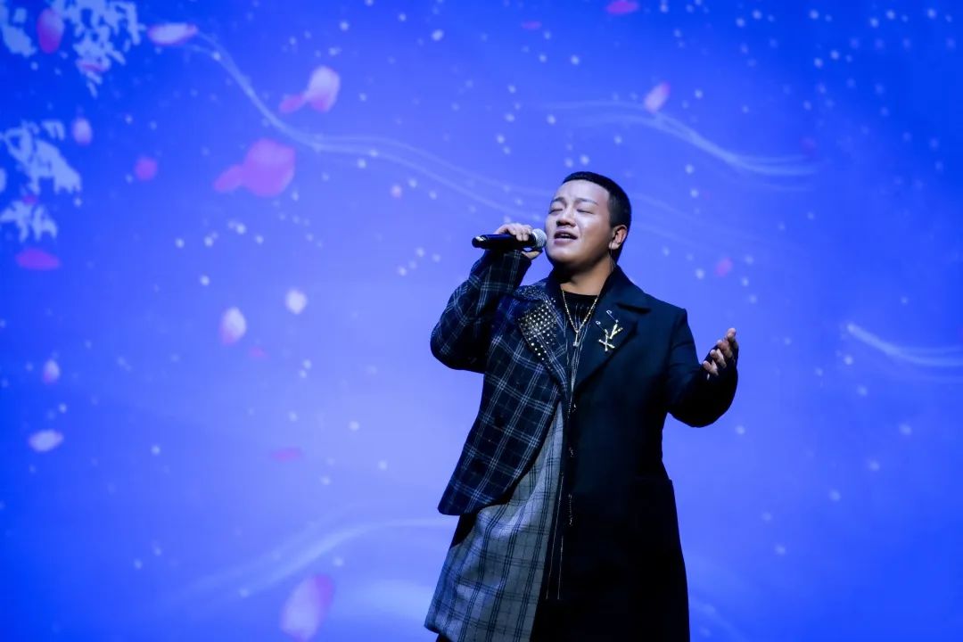 "King of Honor of the Year" Third Runner-up Yixiu - iNEWS