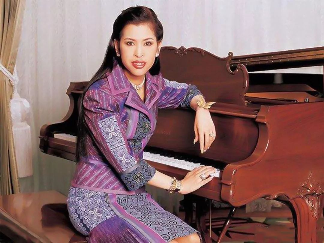 Princess of Thailand: A doctor who was born with a disability, became a ...