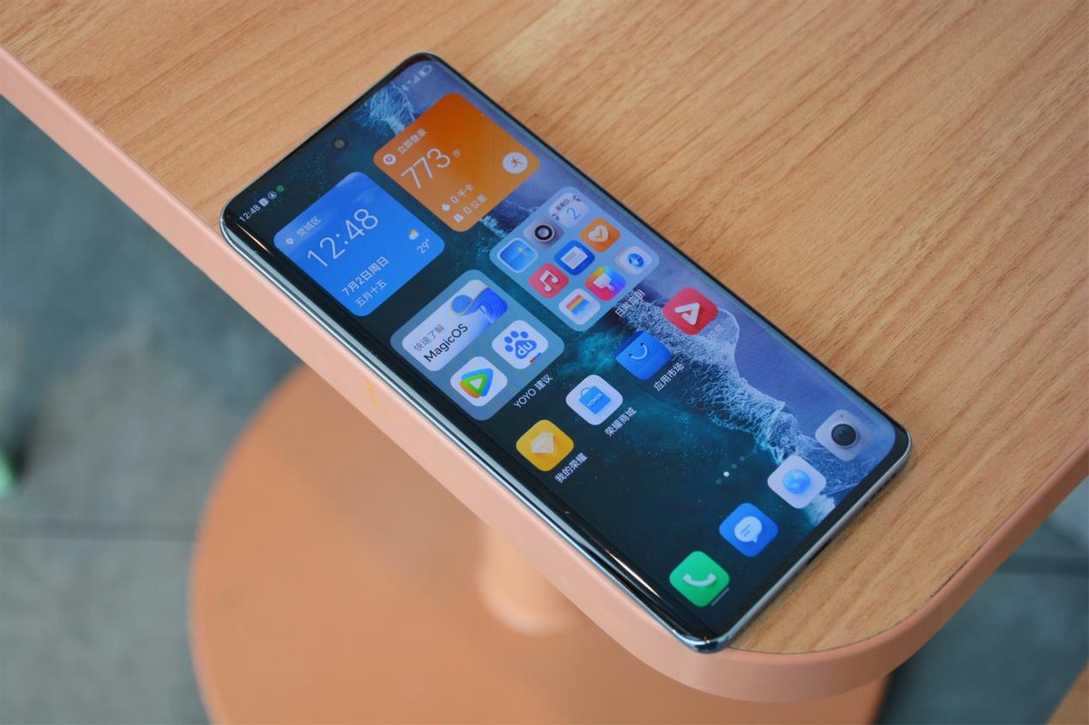 Honor mobile phones are also divided into grades, equipped with ...