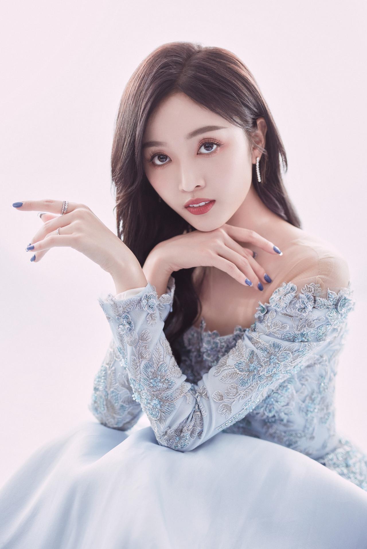 Beautiful star wallpaper picture No. 6 Wu Xuanyi - iMedia