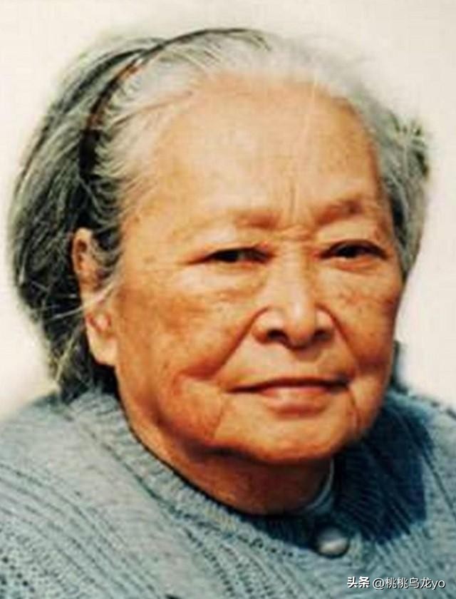 Zeng Xianzhi: One of the eight beauties in Yan'an. She married Ye Shuai ...