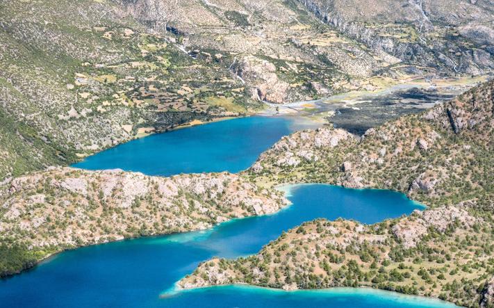The same lake in Tibet has three colors, making it the most mysterious ...