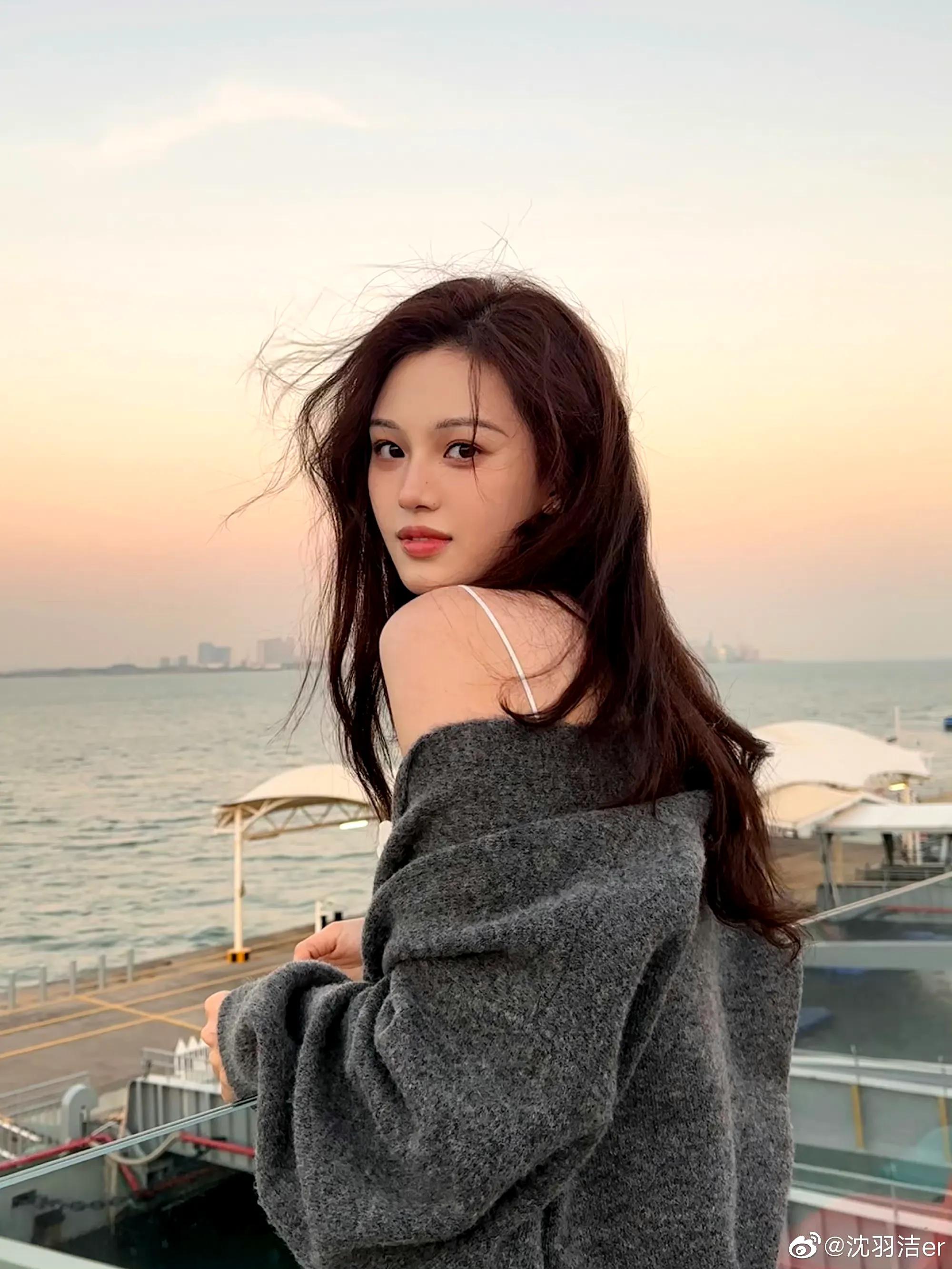 Shen Yujie's beautiful picture - iNEWS