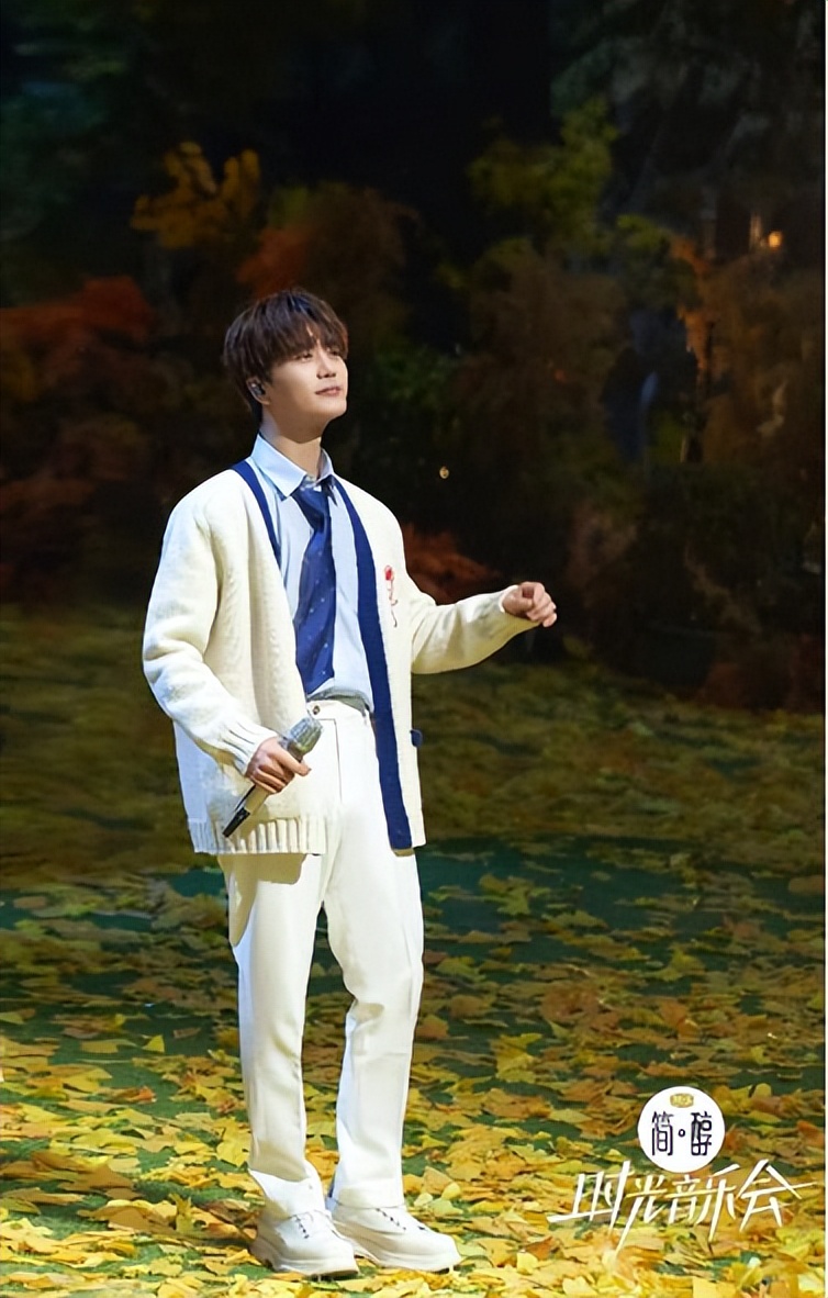 Sun Hao sang "Chinese Folk Songs" again, and the closing night of "Time ...