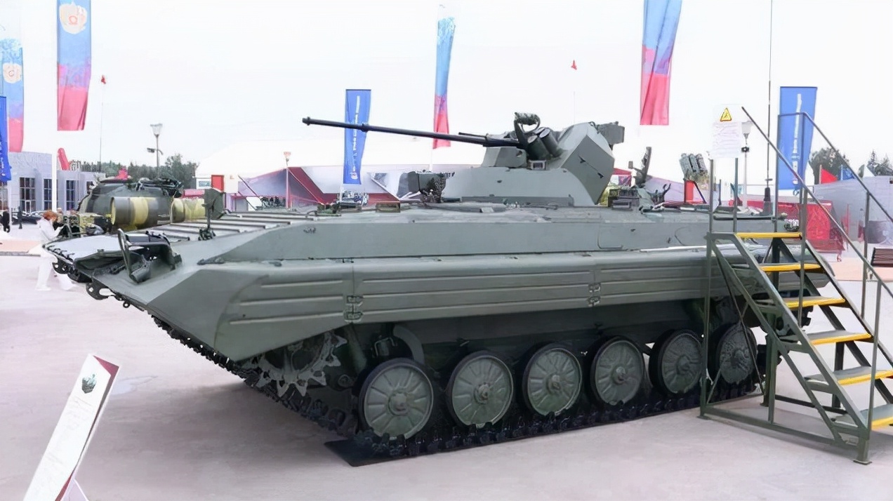 Russia has installed new BMP-1AM armored vehicles with powerful firepower and effective support ...