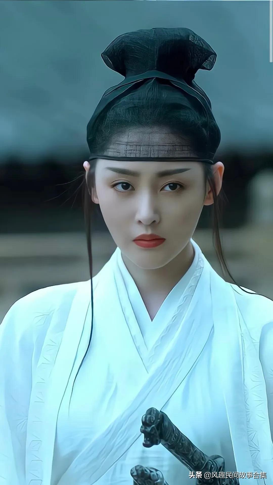 Zhang Tianai plays the role of Nangong Pushe, a knife in the snow, and ...