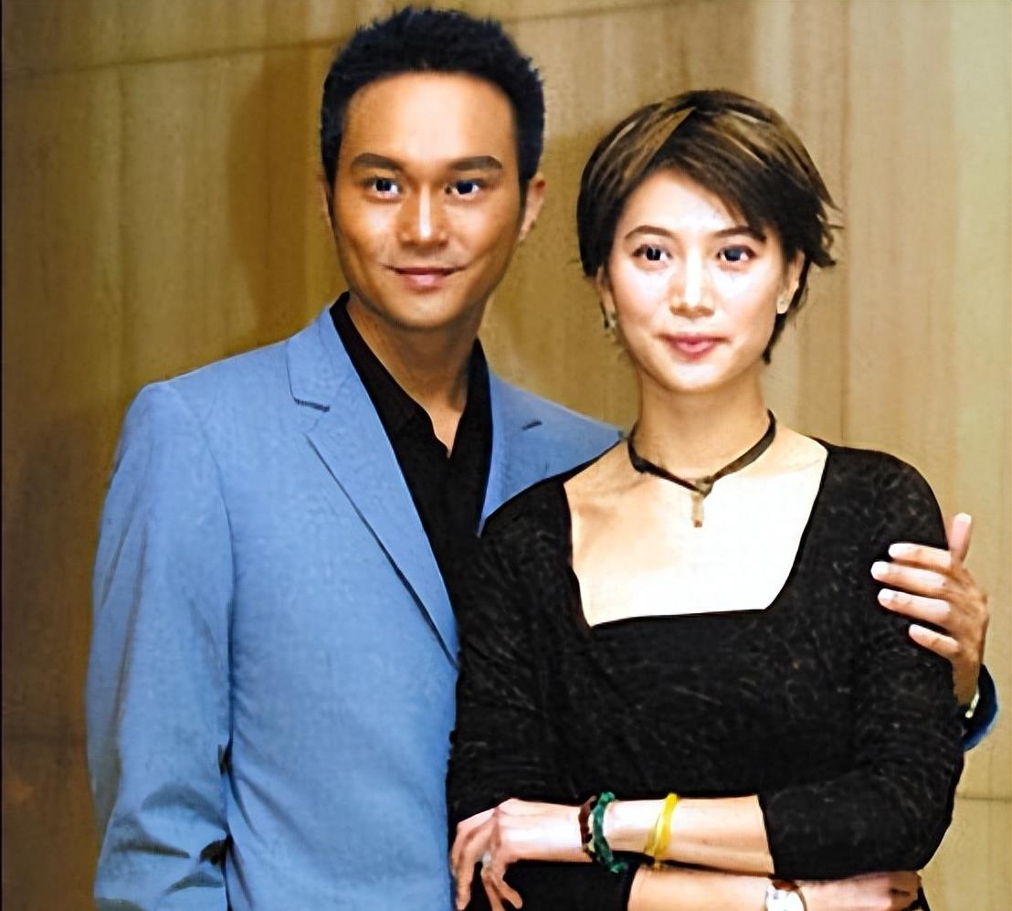 Julian Cheung: Your wife has a very good figure. I once spent 1 million ...