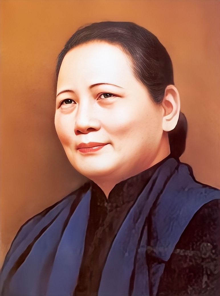 When Soong Ching Ling met Jiang Qing for the first time, she gave a 7 ...