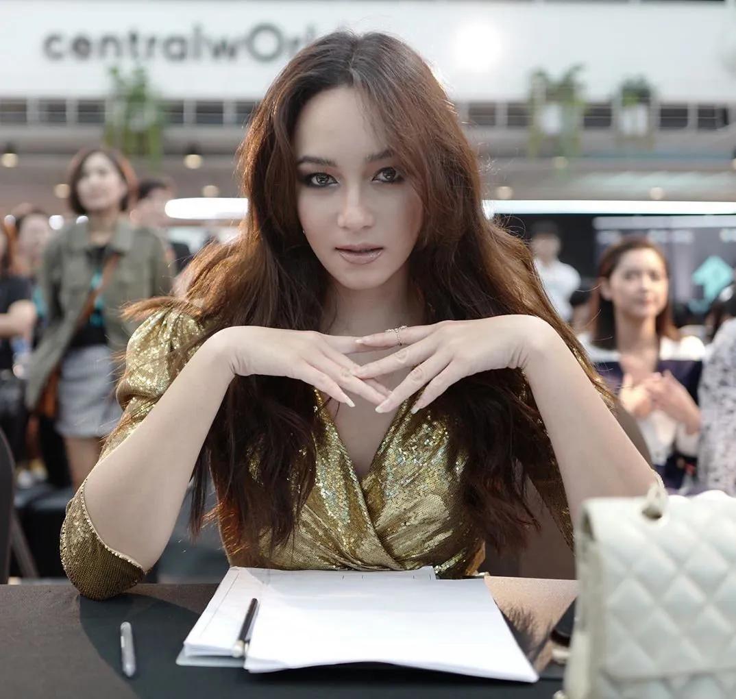 Thai actress Bee is getting less popular - iMedia