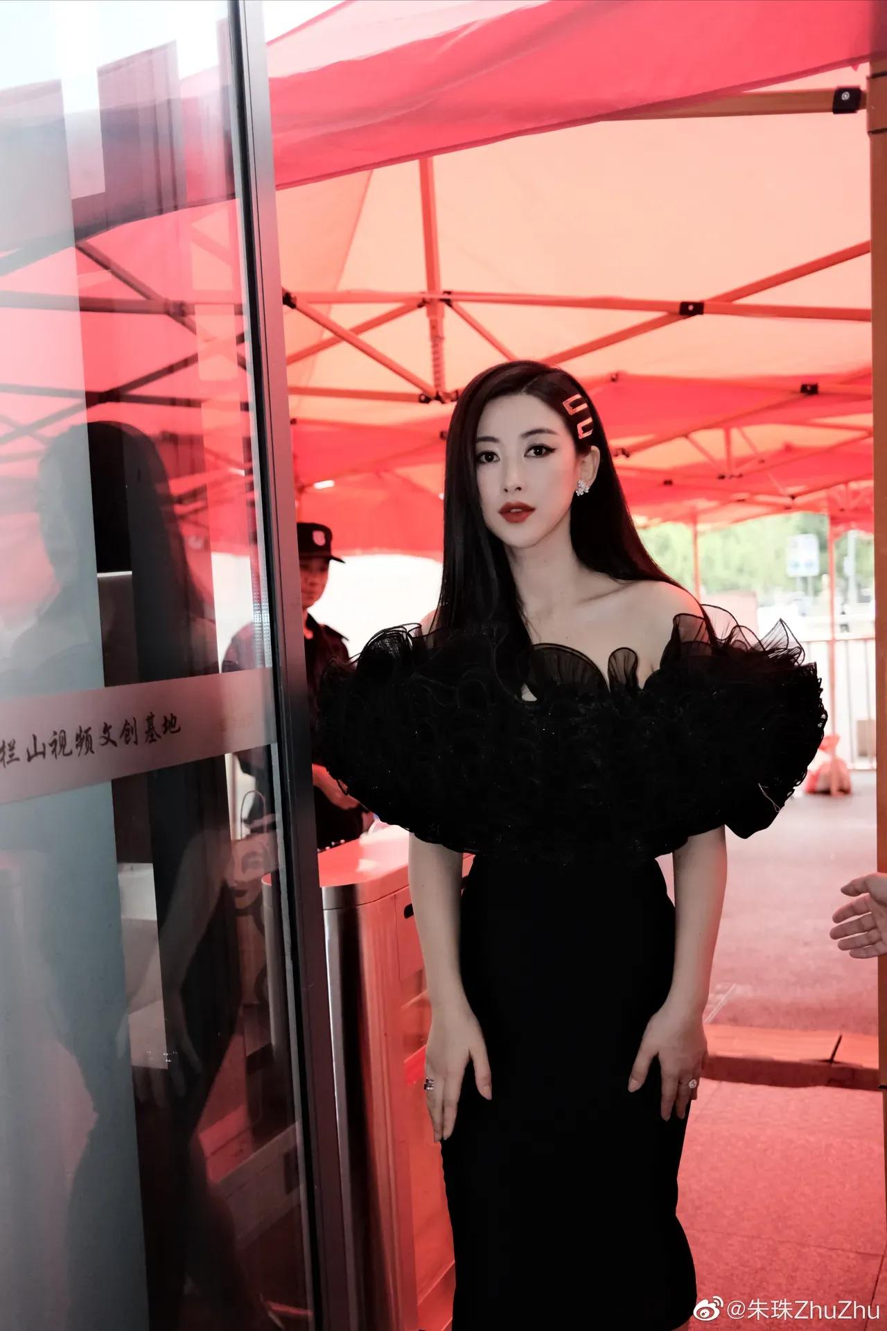 Zhu Zhu is so beautiful - iNEWS