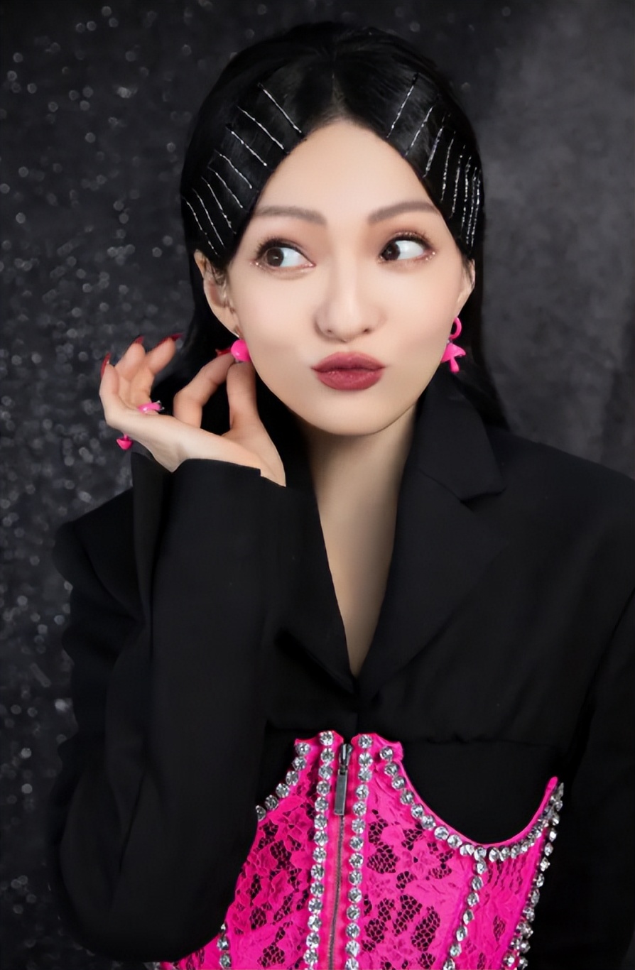 "Ace" Zhang Yunhan revealed that she was sad back then, and she was ...