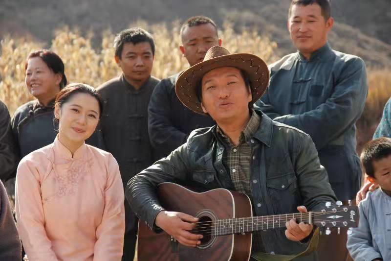 "Half Moon Climbs" Qi Feng interprets the young Wang Luobin's return to ...