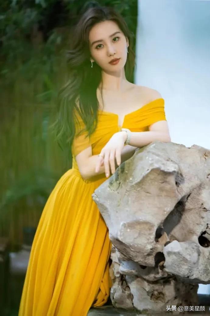 Twenty actresses wear yellow dresses, who is the most beautiful - iNEWS