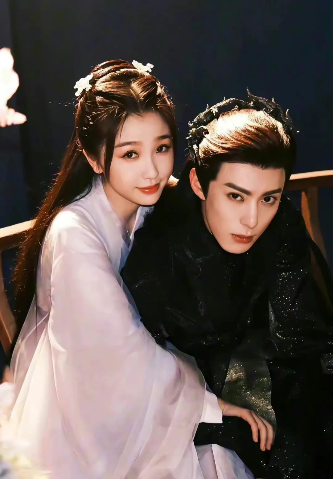 Zhang Yishan, Liu Yifei, Chen Xiao, Lin Yi, Guo Xiaoting, Xu Haiqiao, Canglan Jue - iNEWS