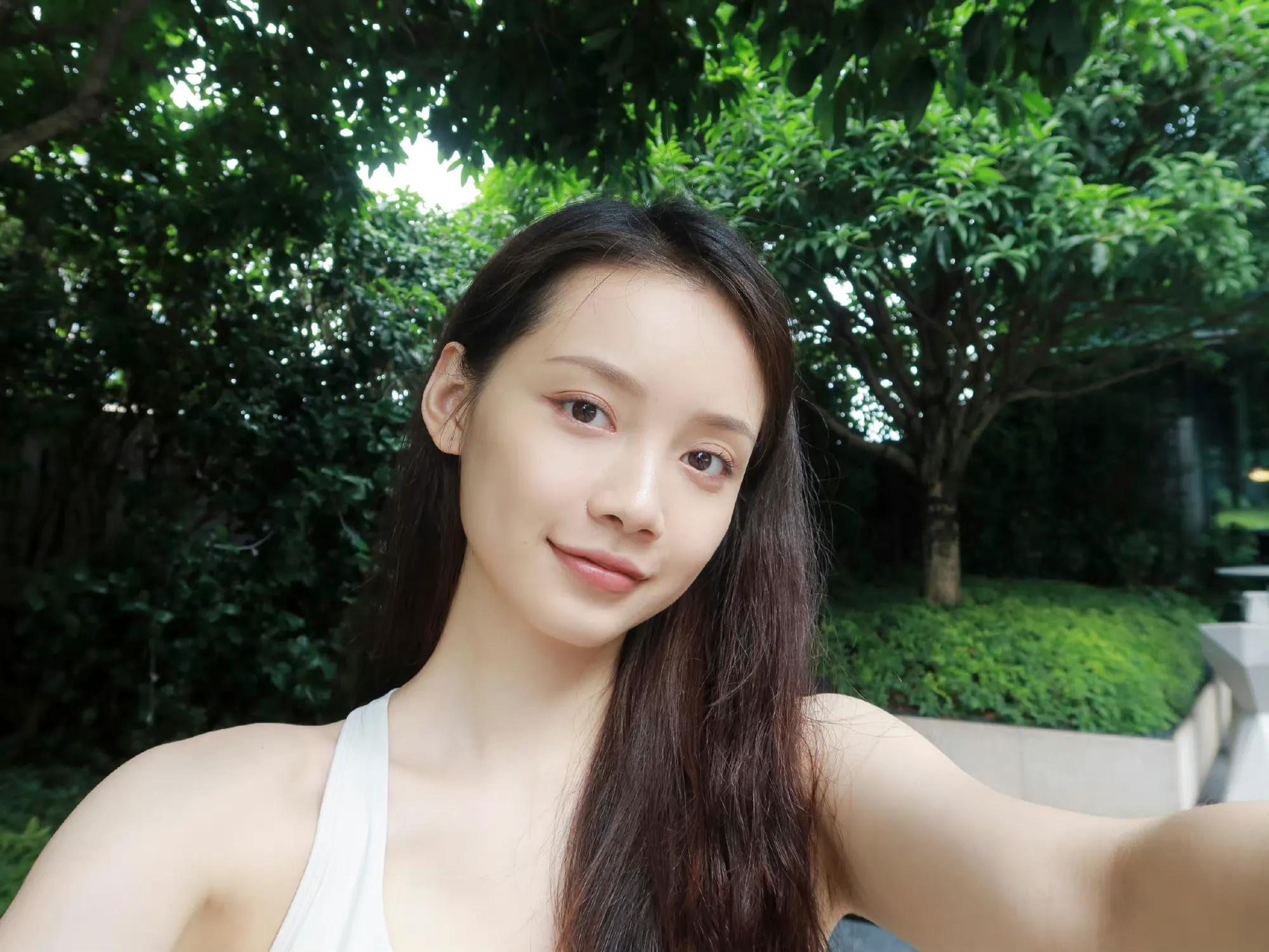 Sun Yihan's beautiful picture - iNEWS