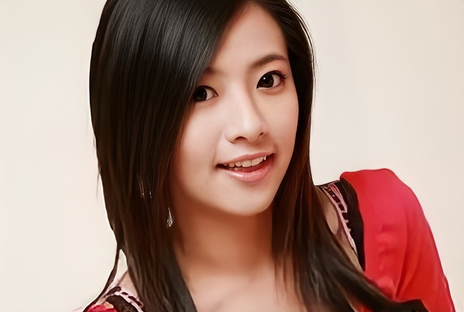 In 2018, the "elf girl" Shen Lijun married into a wealthy family as she ...