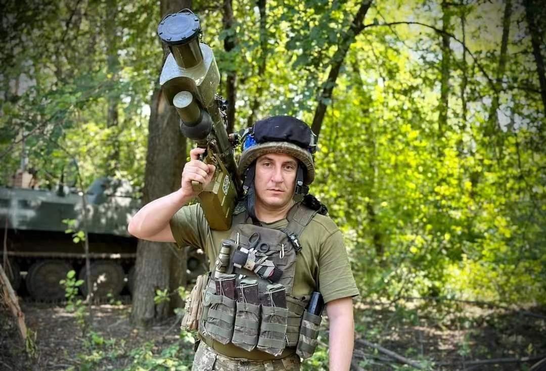 The war is raging, and the United States rushes to send a large number ...