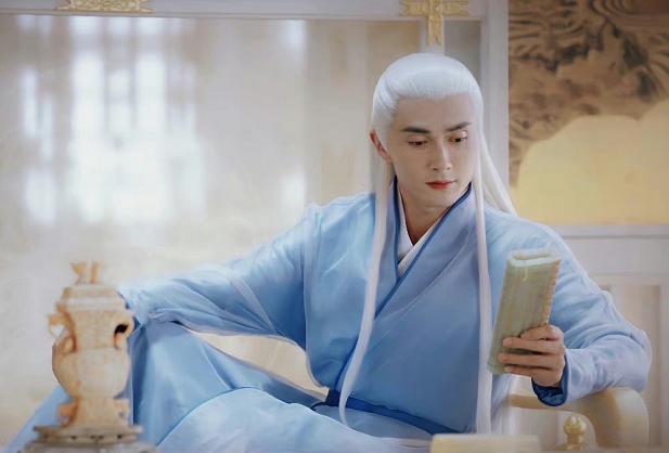 Who plays Emperor Wenchang in "Three Lives, Three Worlds, Ten Miles of ...