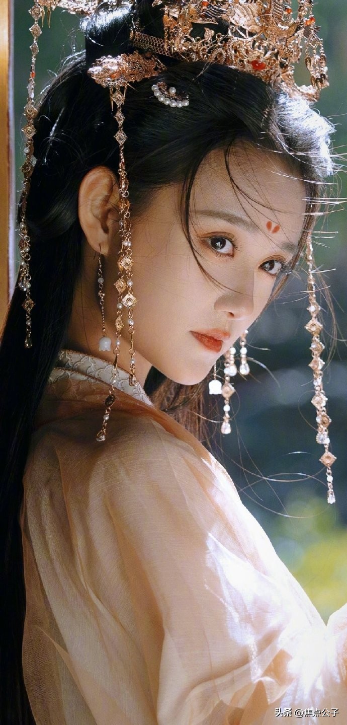 "Snow" is over?Jiang Yiyi suspected that the contract was resolved, and ...