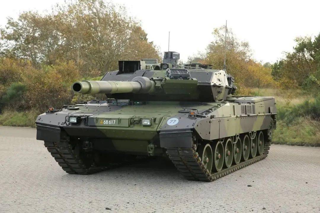 Why did the German Leopard 2 main battle tank perform poorly in actual ...