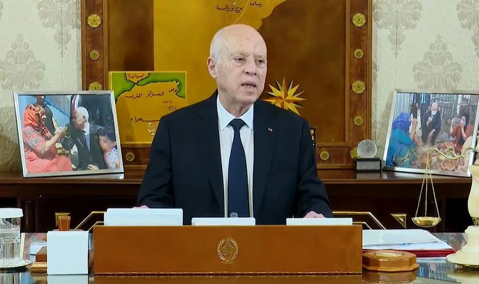 The first domino of the new world order has fallen, who will be the ...