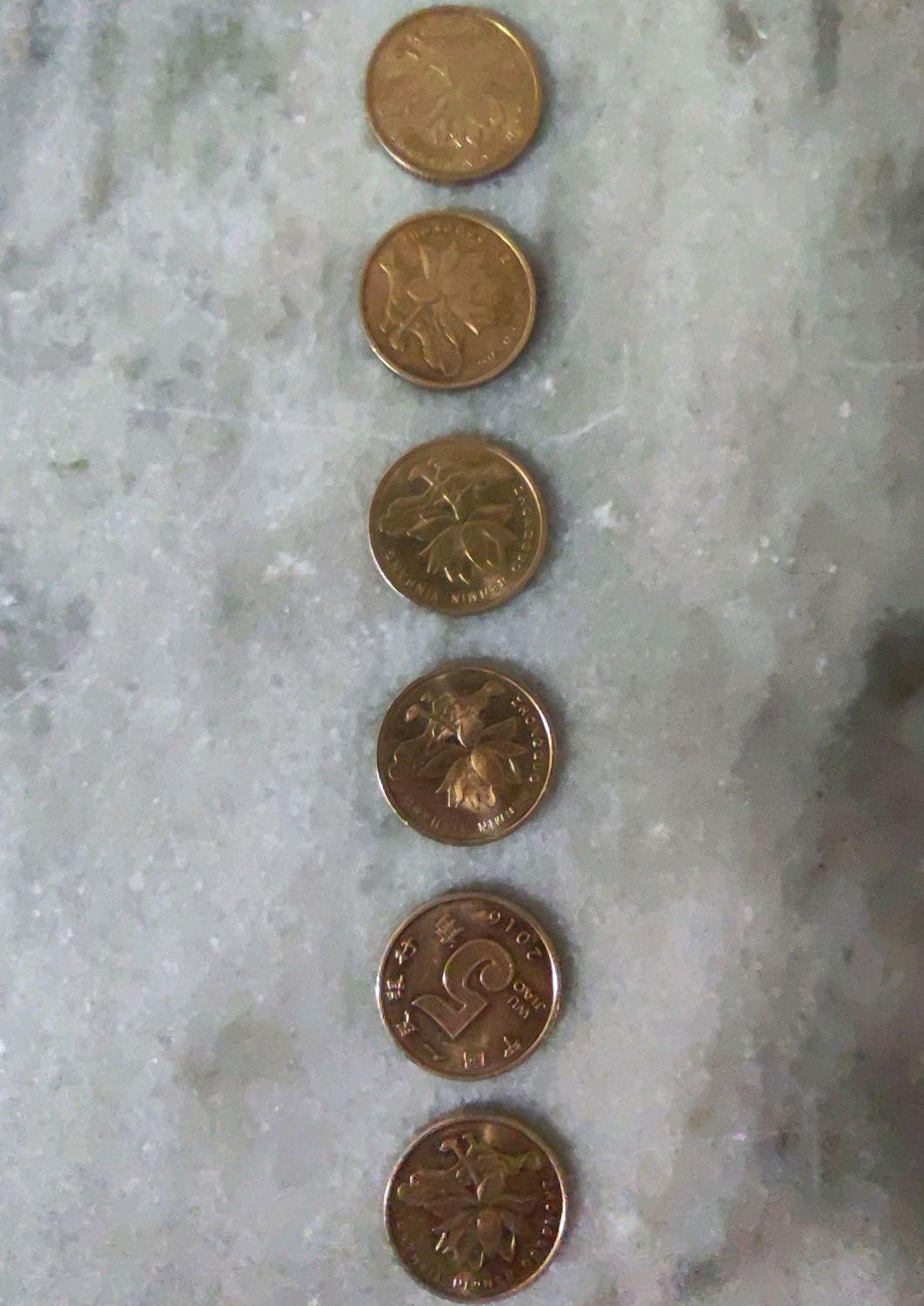 Diagram of the sixty-four hexagrams in "Book of Changes" by Ni Haixia ...