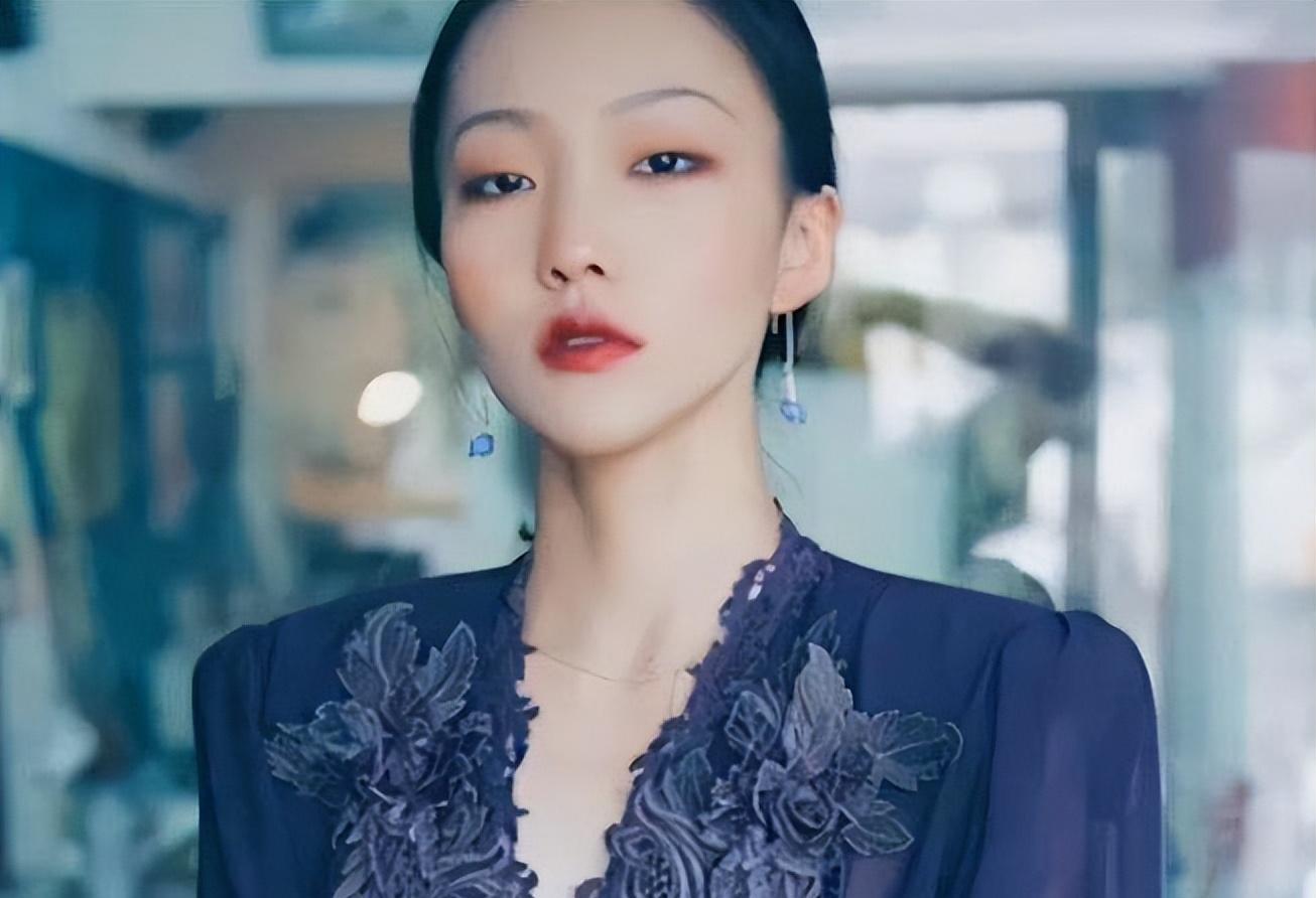 The breakup controversy continues! Shao Yuxuan lay on the bed and breathed oxygen, while Zhang ...